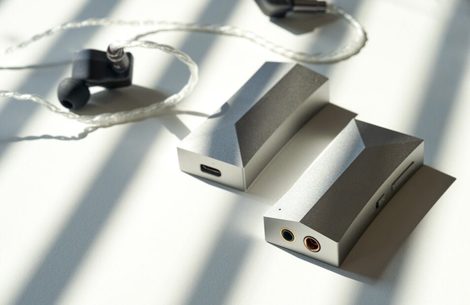 Best Dacs, Headphone Amps In Canada Online - Headphone Bar - Headphone ...